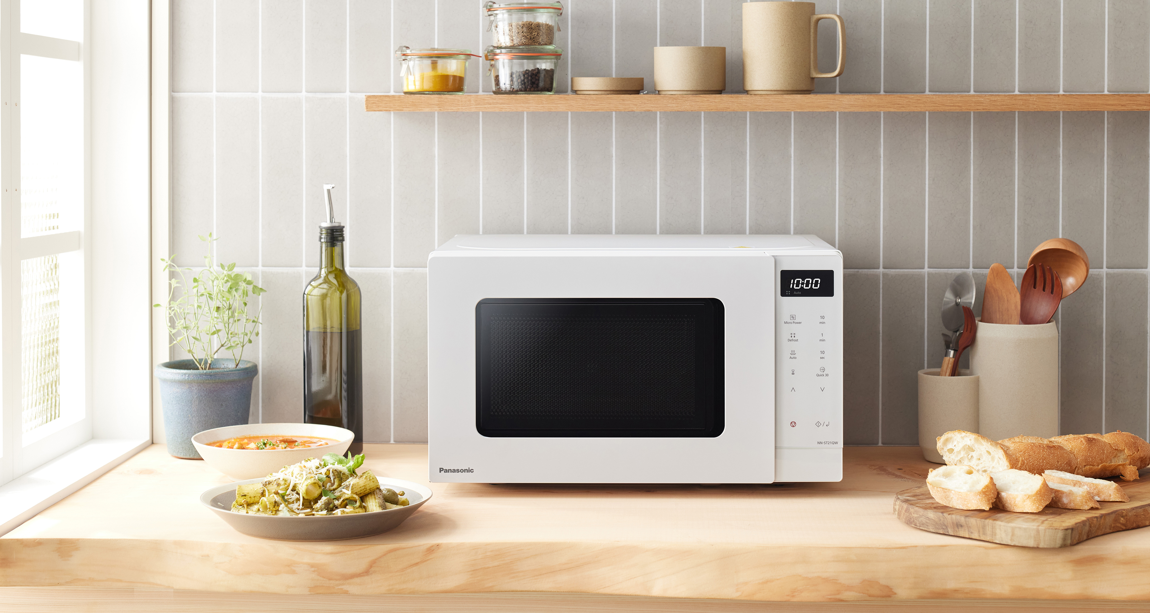 Specs - NN-ST21QWBPQ Solo Microwave Ovens - Panasonic UK & Ireland